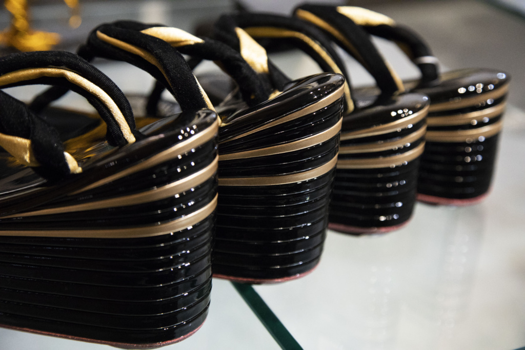 Hirume – 日本の伝統技術と厳選された素材で織り成す、淡く、美しい輝きを放つ装飾品（ジュエル）。革新性と創造性に富んだコレクションにより ...